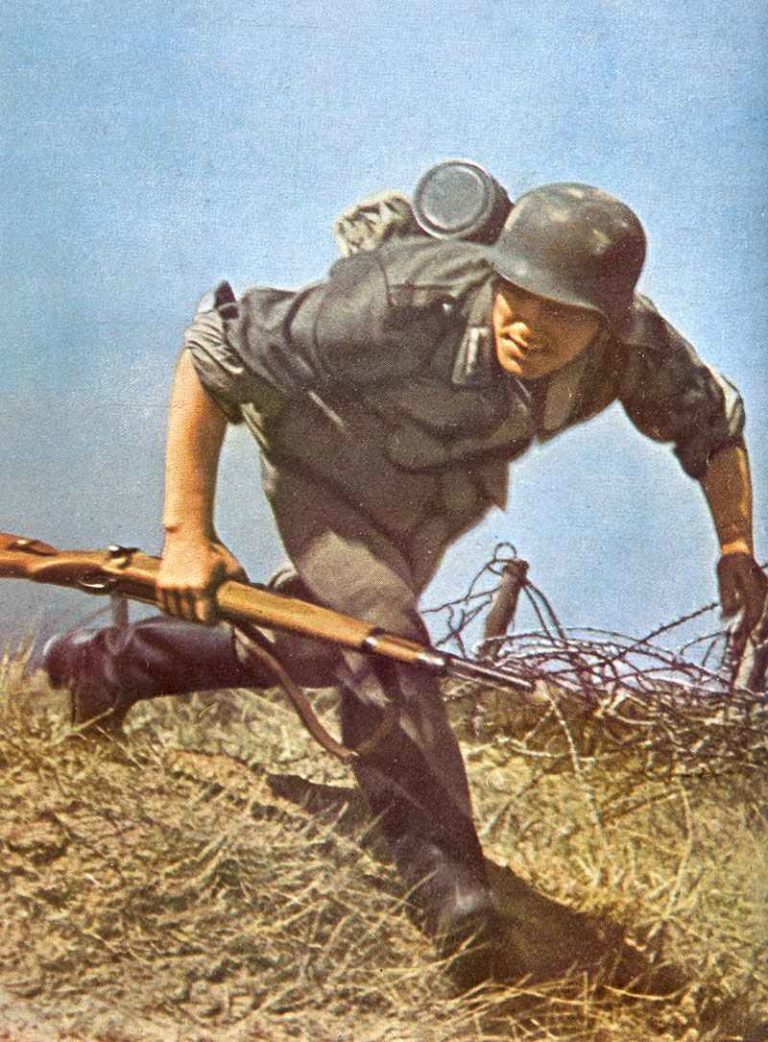 Mauser Karabiner 98K > WW2 Weapons