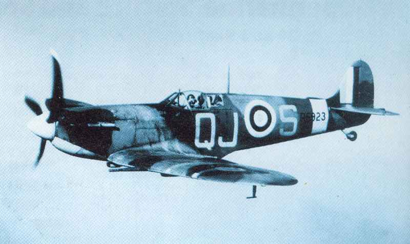 Spitfire Mk V > WW2 Weapons
