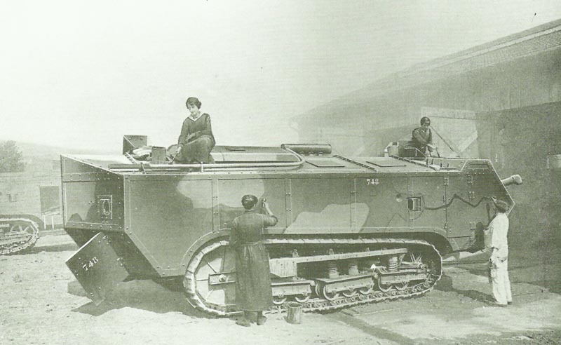 St Chamond assault tank > WW2 Weapons