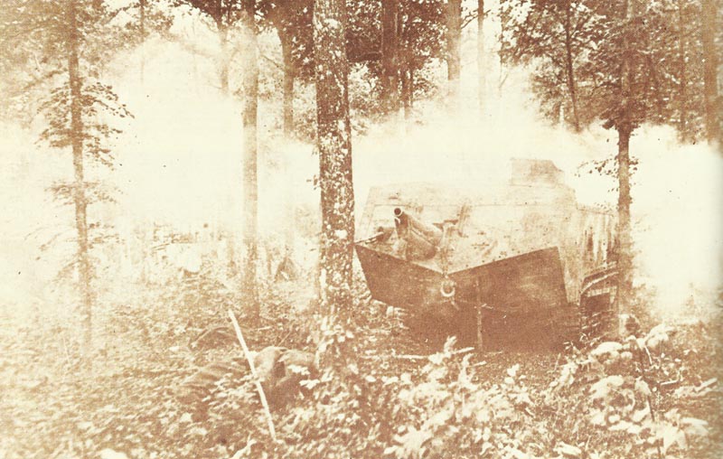 St Chamond assault tank > WW2 Weapons