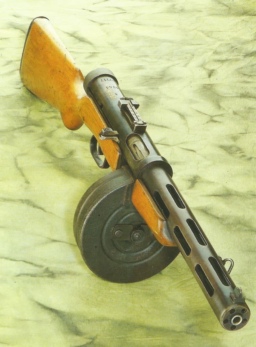 PPSh > WW2 Weapons