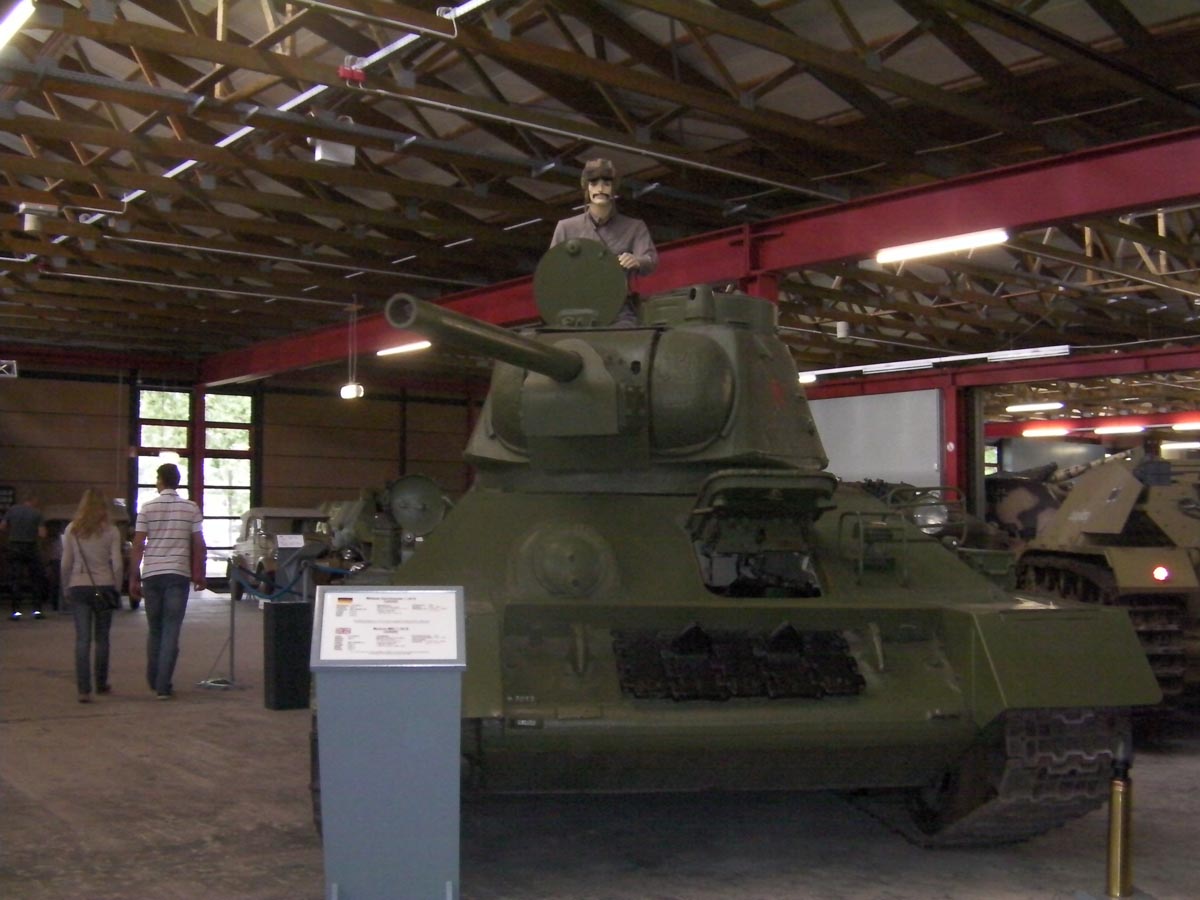T-34 Model 1943 > WW2 Weapons