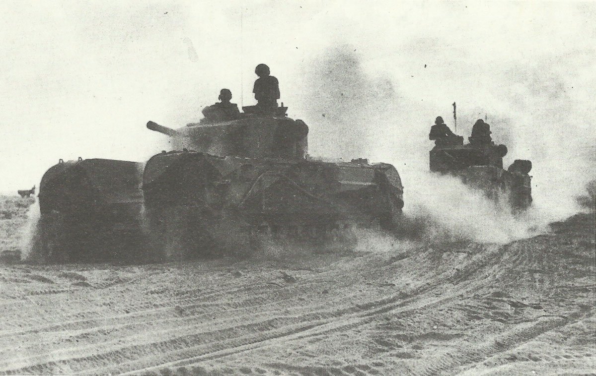 Churchill tank > WW2 Weapons