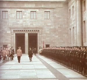 Hitler Pictures > WW2 Weapons