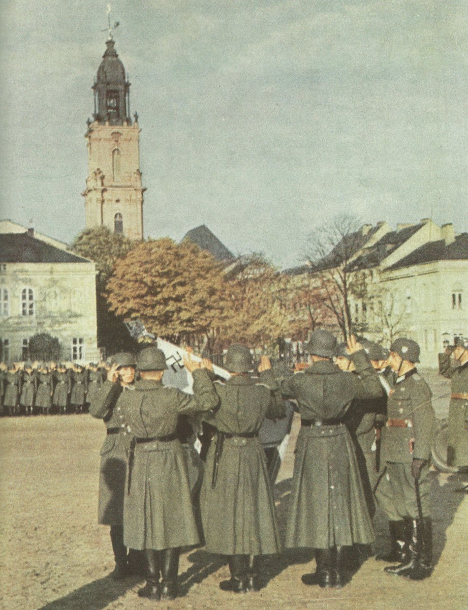 Germany Army Unit Organization 1942-45 > WW2 Weapons