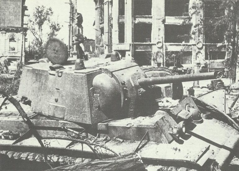 KV heavy tank > WW2 Weapons