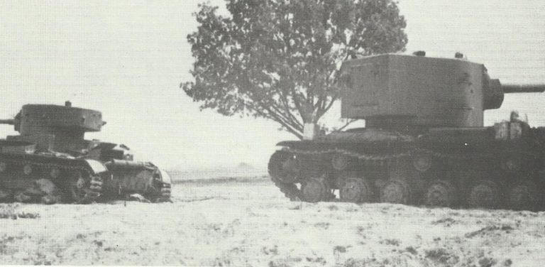 KV heavy tank > WW2 Weapons