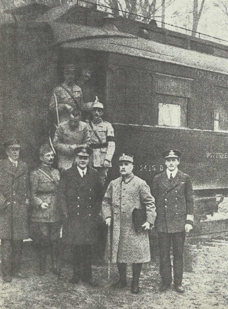 Armistice between France and Germany in 1940 > WW2 Weapons