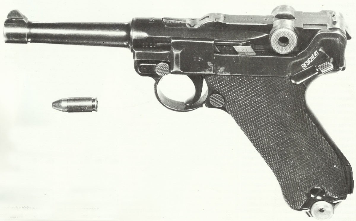 Luger Pistol 08 > WW2 Weapons