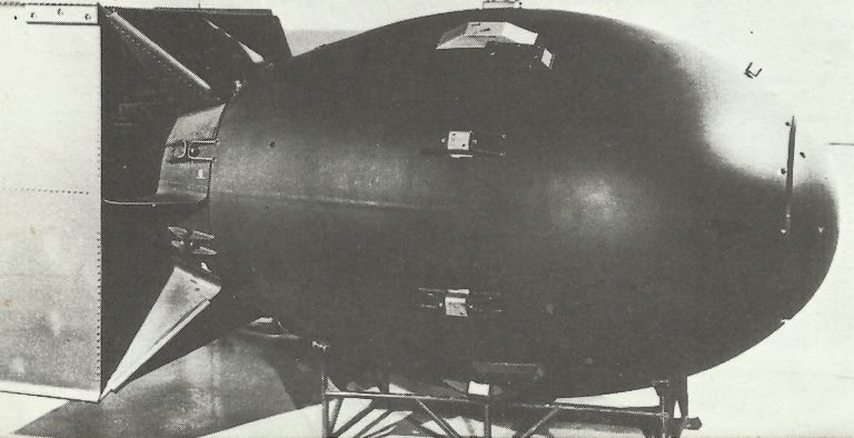 The atomic bomb and its dropping on Japan > WW2 Weapons