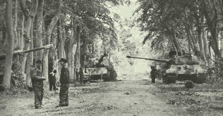 Operation Cobra, the Allied Breakout from the Normandy Bridgehead > WW2 ...