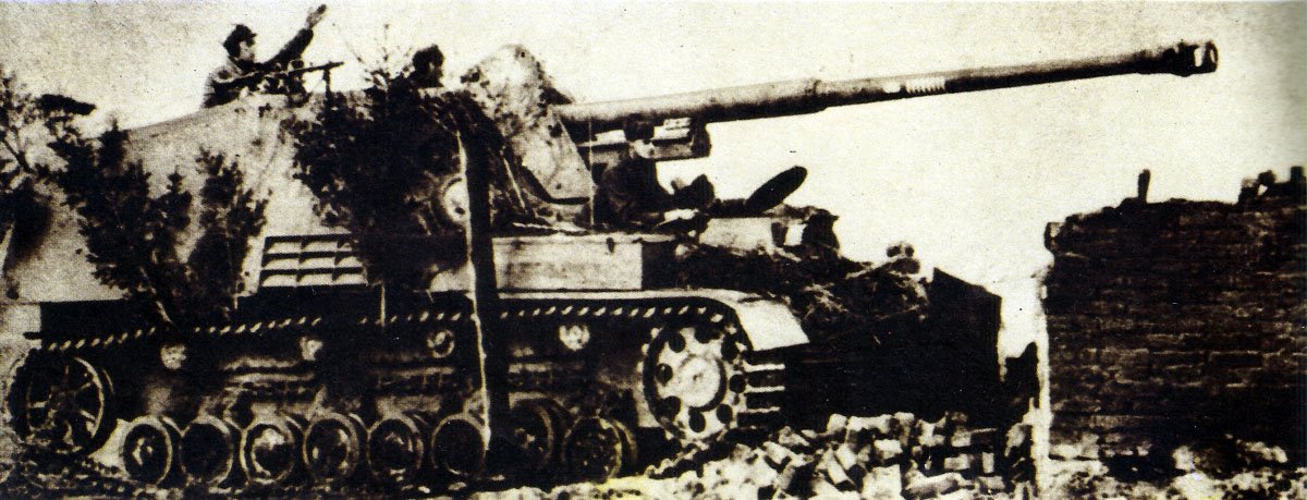 Nashorn – WW2 Weapons