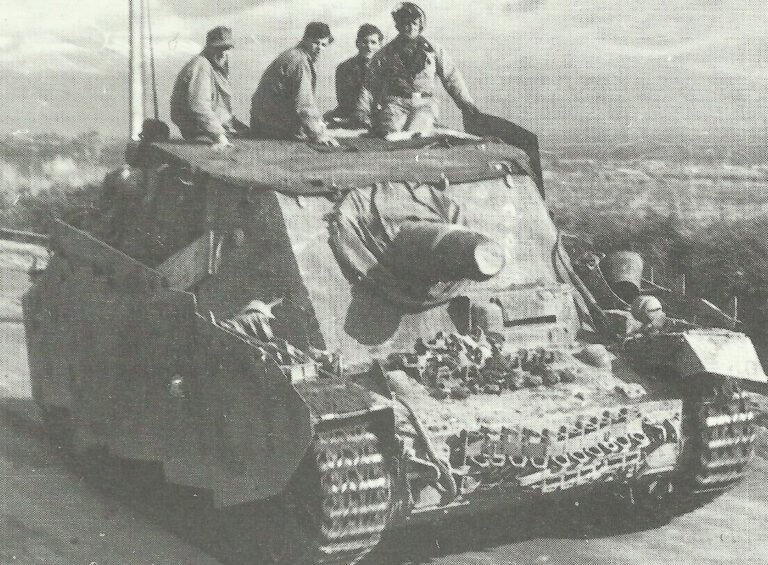 Assault tank Brummbär > WW2 Weapons