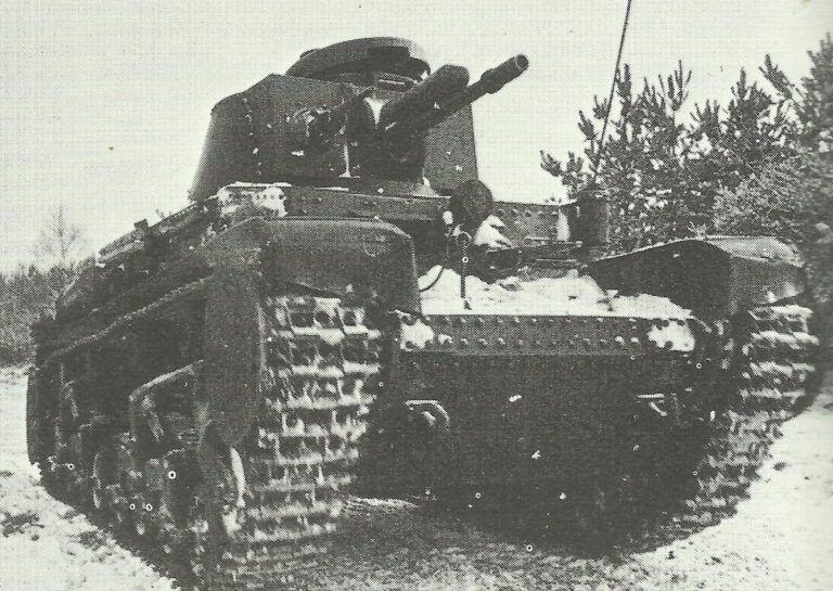 Panzer 38(t) > WW2 Weapons