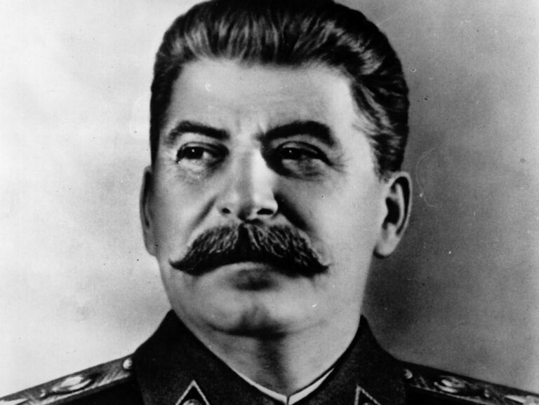 Stalin's Reign of Terror and its Victims in the Soviet Union > WW2 Weapons