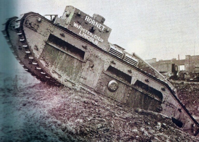 British Armored Vehicles from the Interwar Period > WW2 Weapons