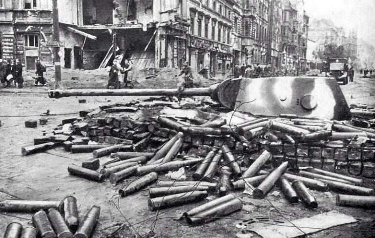 Battle of Berlin 1945 > WW2 Weapons
